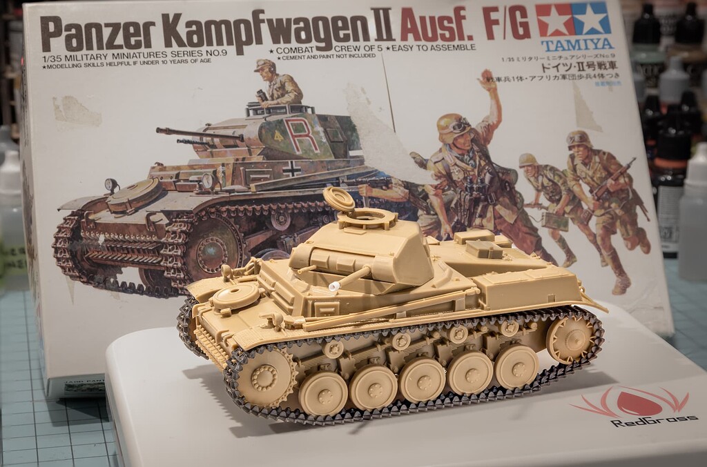 Paint mule build: vintage Tamiya Panzer II Ausf. F - Armor - Finescale ...