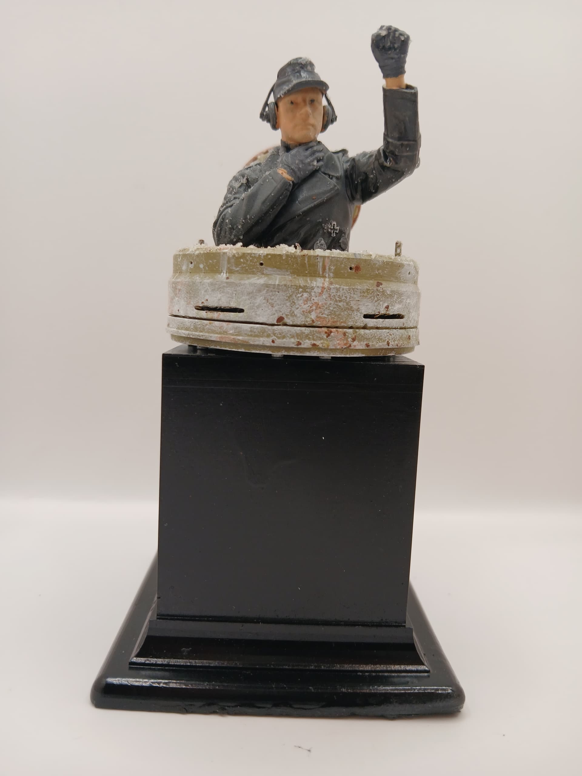 Michael Wittmann 1/16 (Takom) - Figures and Misc. - Finescale Modeler Forum