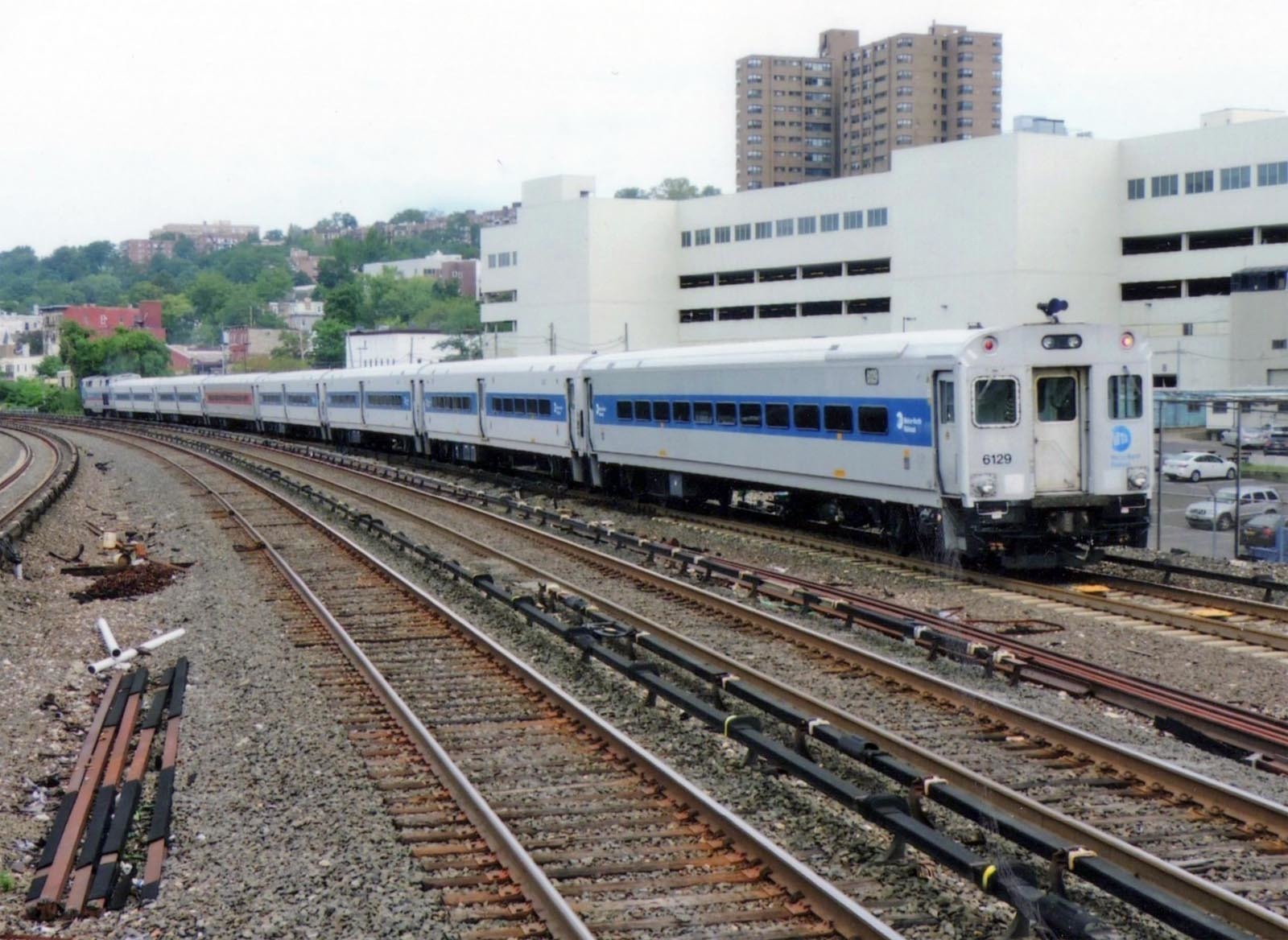 Athearn CarKnocker Line Railgon Gondola - Model Railroader - Trains.com ...