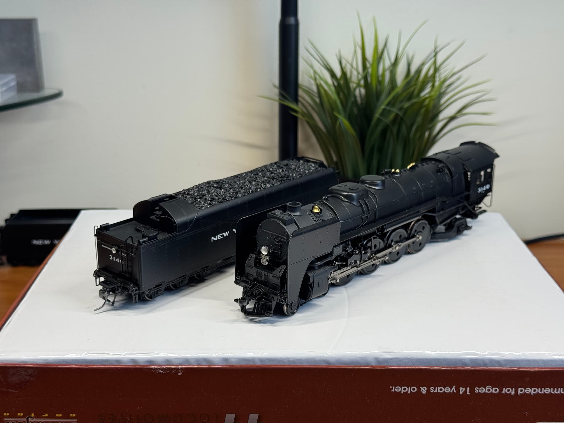 Customizing a Broadway Limited New York Central L-4b 4-8-2 Mohawk ...