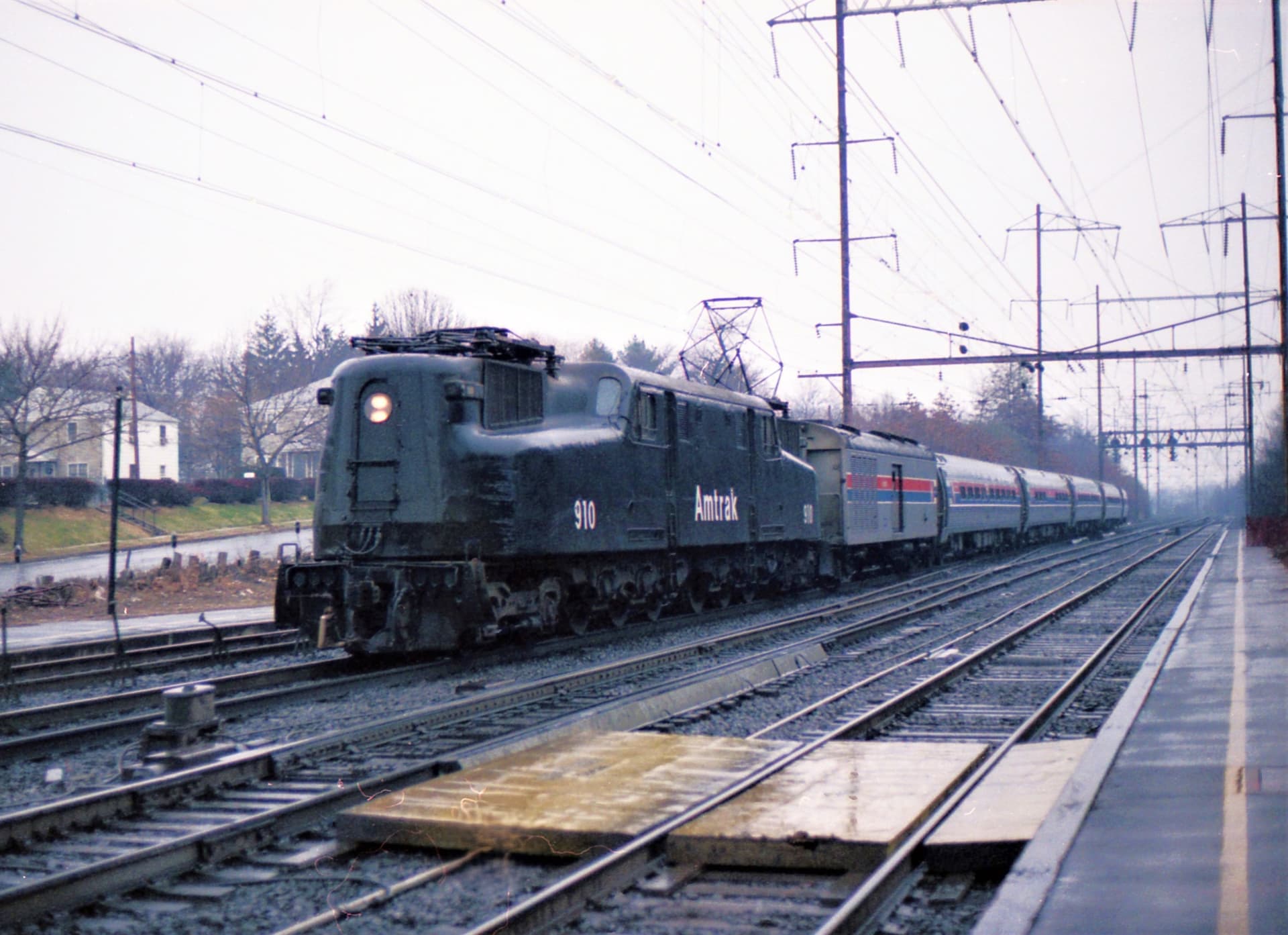 Early Amtrak on the NEC in New Jersey - Classic Trains General ...