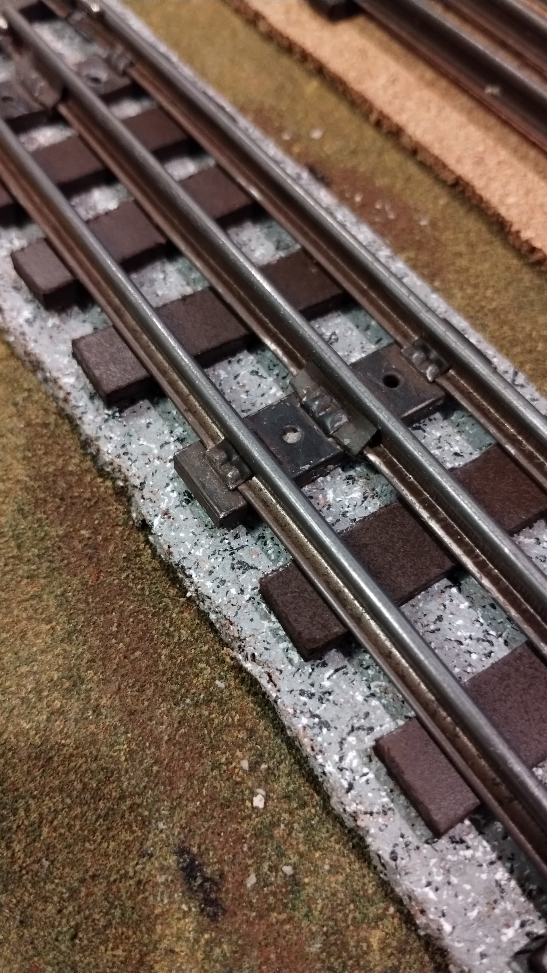 Stone fleck spray paint looks great! - Classic Toy Trains Forum ...