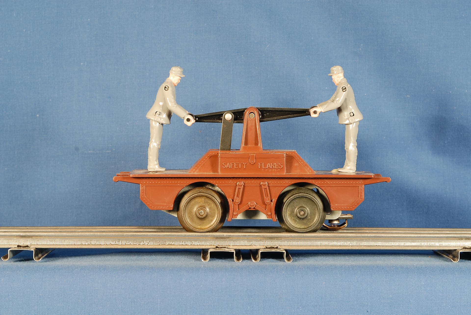 Small accessory car with 2 men pumping a bar up and down - Classic Toy ...